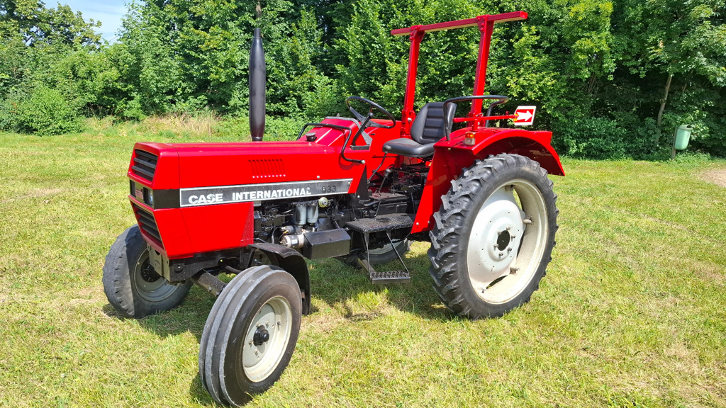 Traktor CASE IH 533
